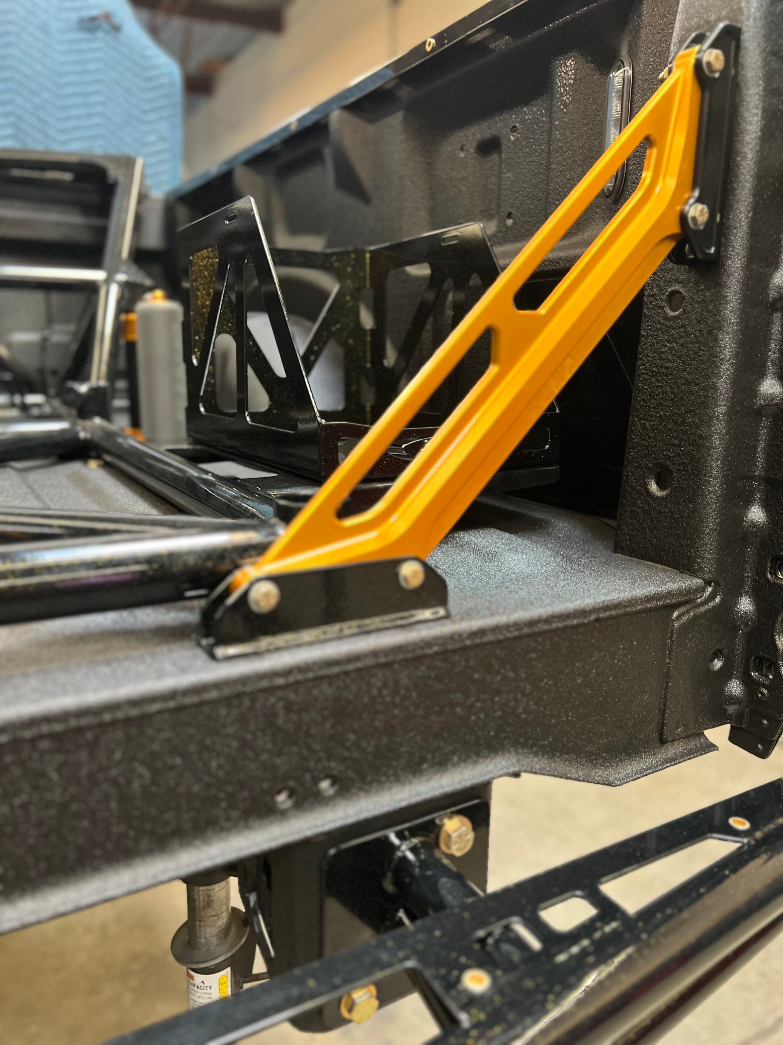 INNOV8 UNIVERSAL BILLET BED SUPPORT KIT — Kibbetech
