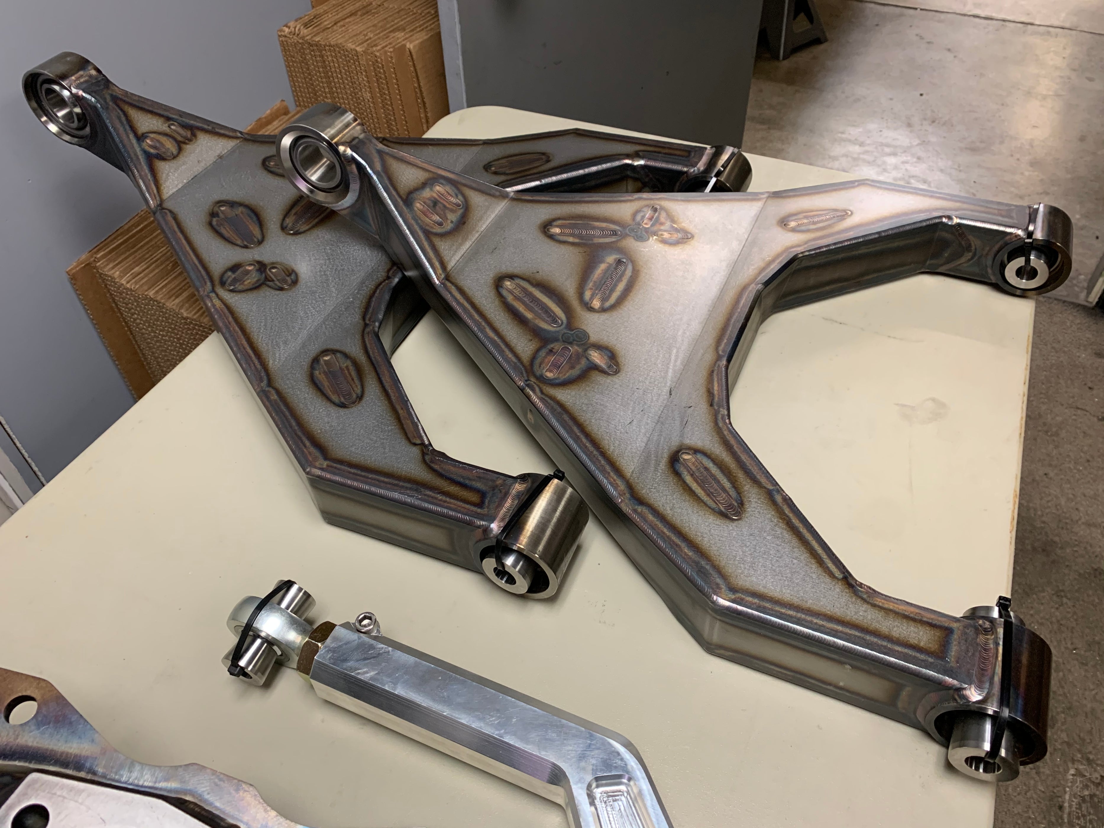 CHEVROLET/GMC 2500HD/3500HD 4WD LONG TRAVEL KIT 2020+ — Kibbetech